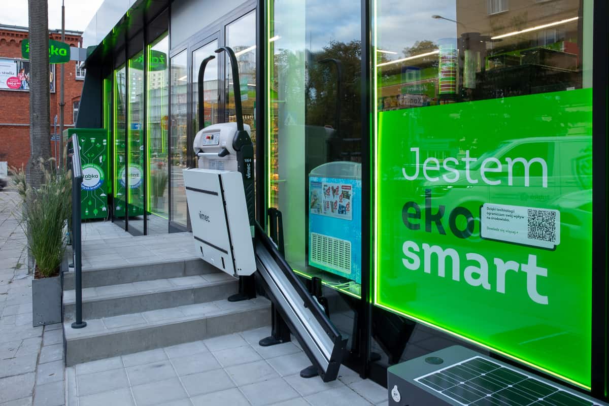Pierwszy taki sklep w Polsce. Powstała Żabka Eko Smart - ŚwiatOZE.pl